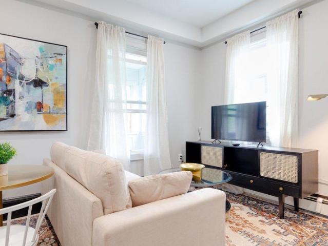 Room in South Boston on a flexible lease