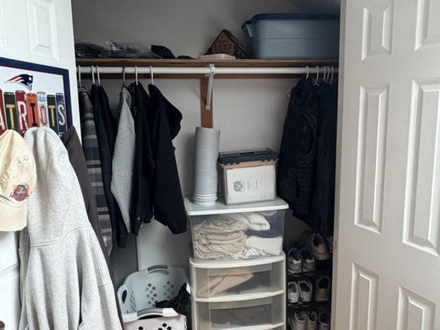 ROOM IN TWO FLOOR BRIGHTON APARTMENT AVAILABLE