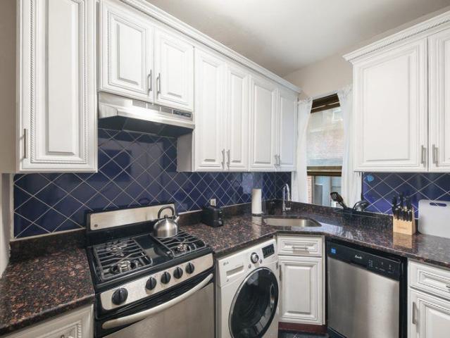 Room in Upper West Side on a flexible lease