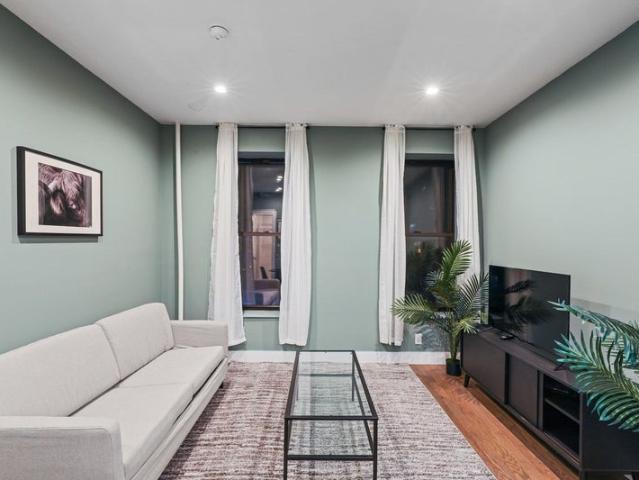 Room in West Harlem on a flexible lease