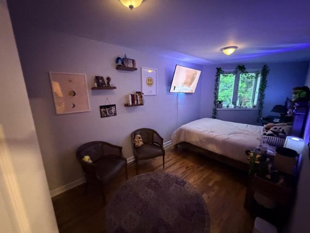 Room in Wicker park area