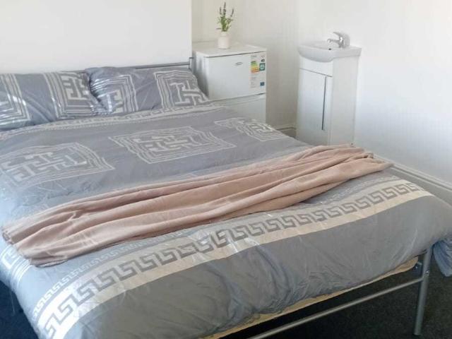 Studio in Willenhall WV13 2EX