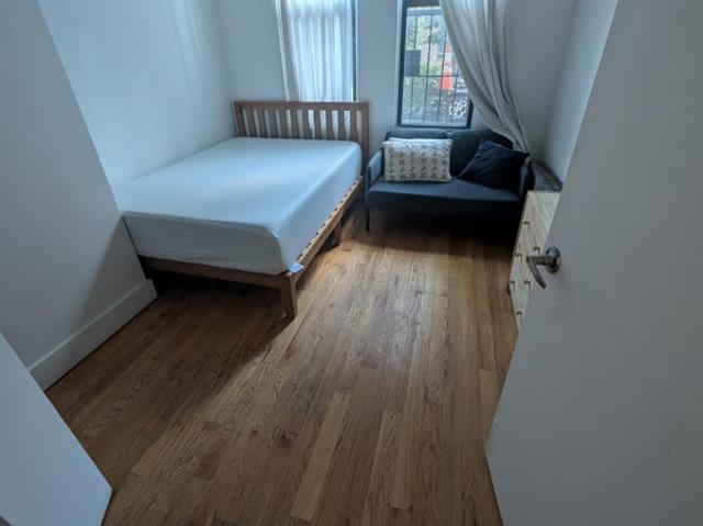 Room in Williamsburg 2bd / 1 ba | 9/1 | $2,100/mo