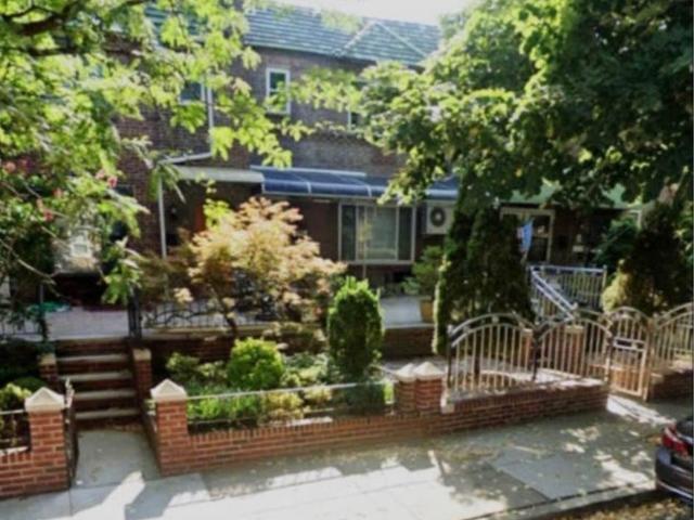 Room in Woodside