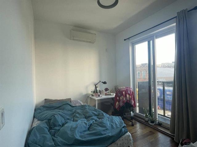 Room in 2 bed/1 bath in Bed Stuy