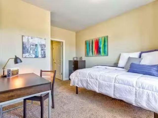 Room in 3 Bedroom 3 Bathroom