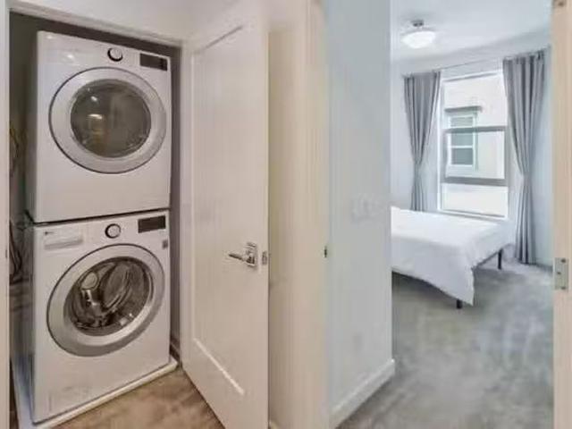 Room in 3 Bedroom 3.5 Bathroom