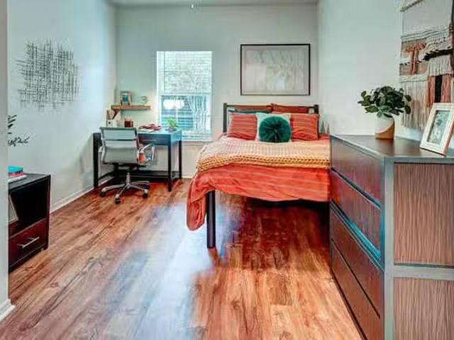 Room in 4 Bed 4 Bath