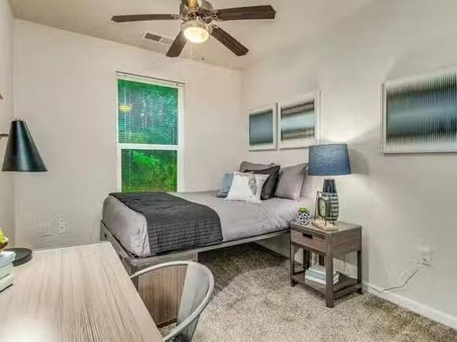 Room in 4 Bedroom 4 Bathroom Santa Rosa