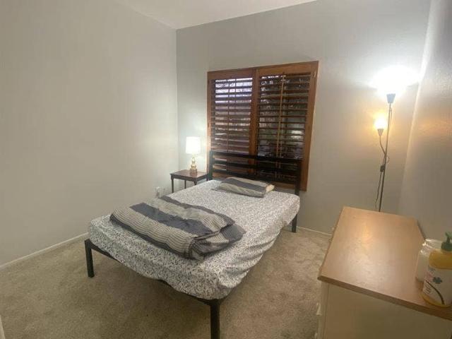 Room+ Private Washrm + Living rm