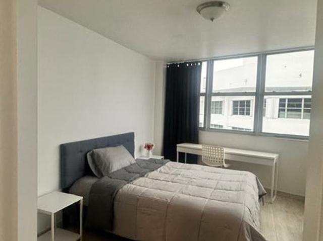 ROOM RENT BRICKELL – WATER VIEW + PRIVATE BATH