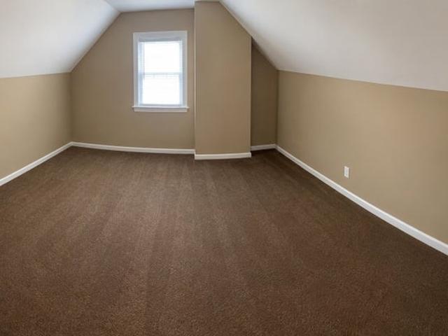 Room Rental for Students inside 3BD Apt. in Clift