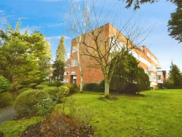 Room to rent, Brighton Road, Sutton, SM2 £750 pcm
