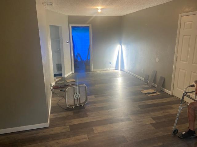 Room to rent in a 3/1 house in Tampa