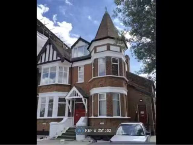 Room to rent in Forest View, London E4