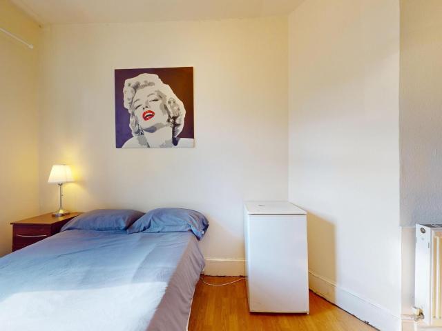 Room to rent on Cranhurst Road, London