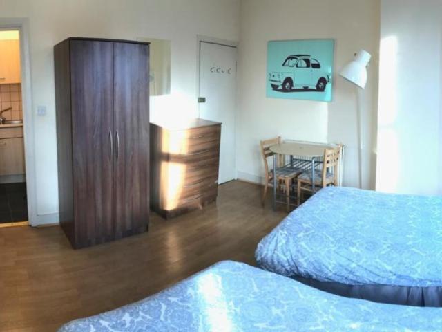Room to rent on Anson Road, London