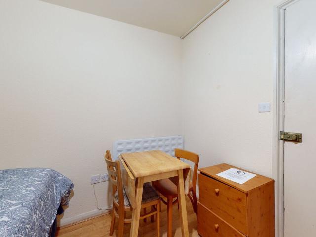 Room to rent on Anson Road, London