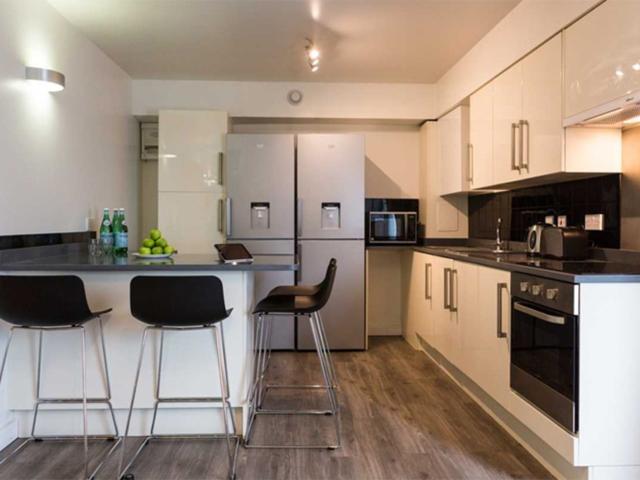 Room to rent on Great Suffolk Street, London