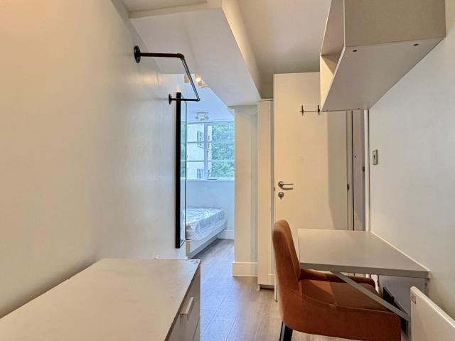 Room to rent on Gunnersbury Lane, London