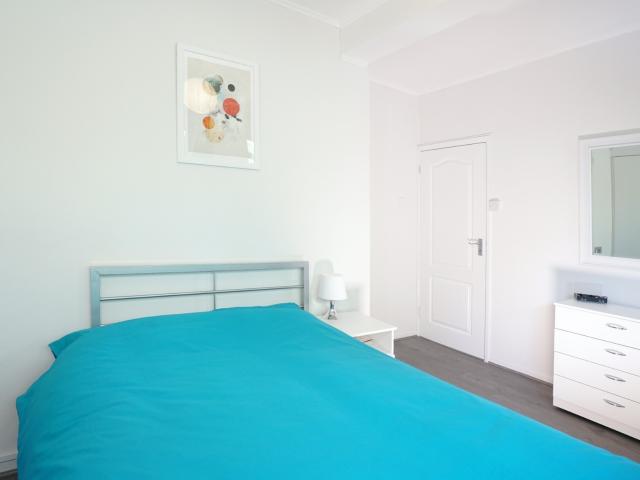 Room to rent on Mile End Road, London
