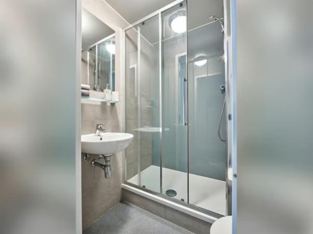 Room to rent on Sturge Close, Birmingham