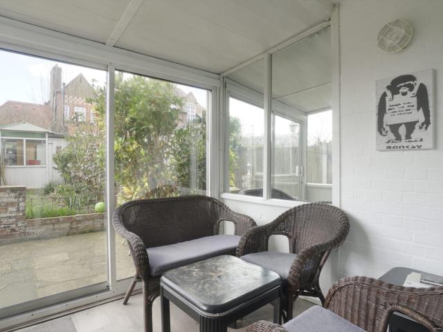 Room to rent on Warley Street, London