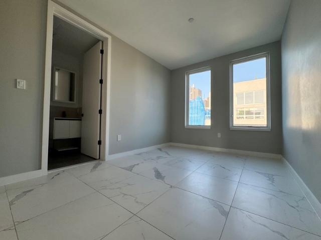 Room with full private bath can come furnished
