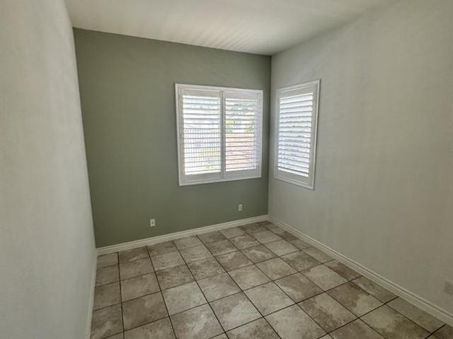 ROOM WITH OWN SHOWER