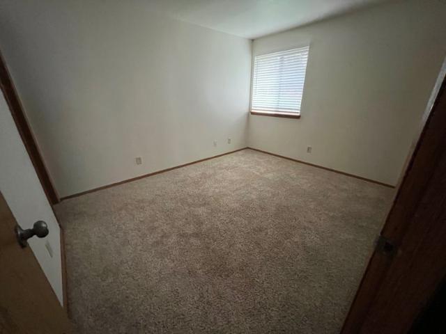 Room with private bathroom for rent in Lakewood