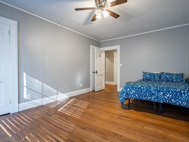 ROOM WITH PRIVATE ENTRANCE AVAILABLE Embrace t