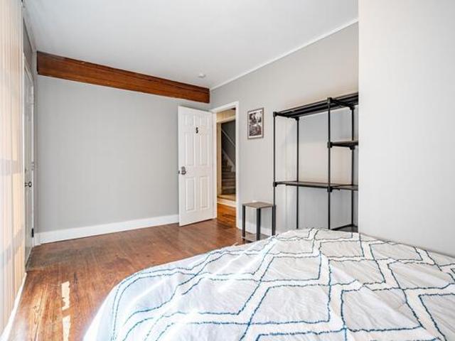 ROOM WITH PRIVATE ENTRANCE AVAILABLE Embrace the Best of Atlanta Living! Cozy House in a Quiet Neighborhood, Perfect for Creating Lasting Memories!