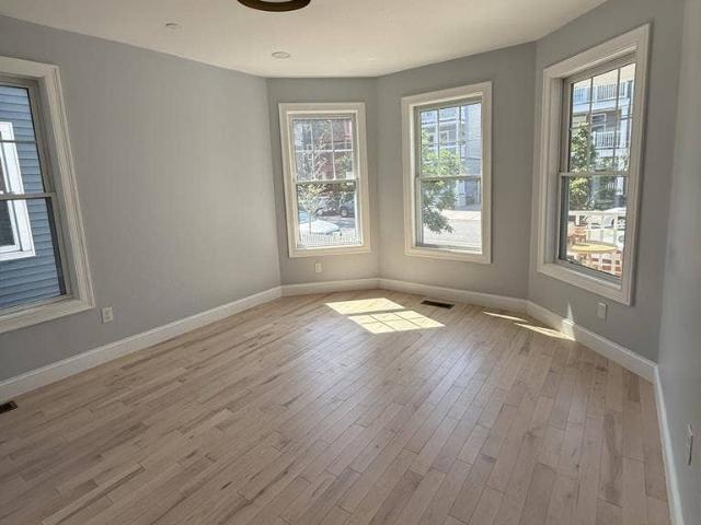 Room within 2b/2b Cambridge