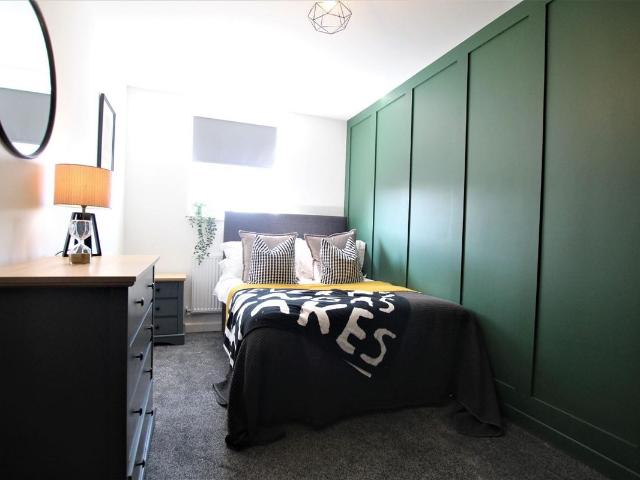 Room 10, Kenilworth Drive, Ilkeston, Derby DE7, Room to rent, £450 pcm | PrimeLocation