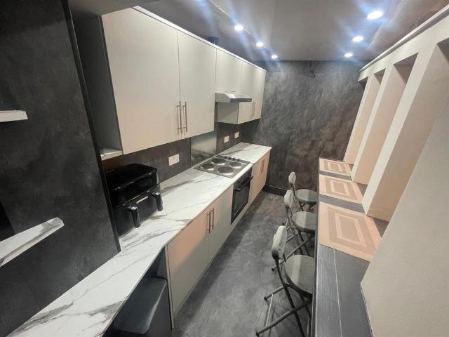 Room 1, 15, Moor Lane
