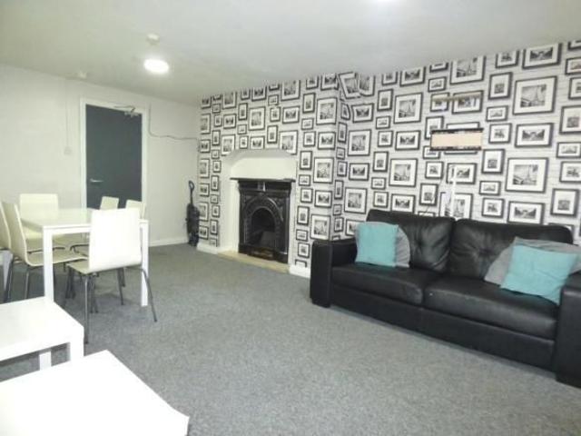 Room 1, 1a, Elmsley Street