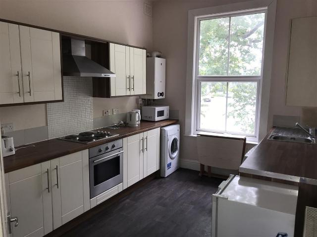 Room 1, 36A Cottingham Rd, Kingston Upon Hull HU6, Room to rent, £450 pcm | PrimeLocation