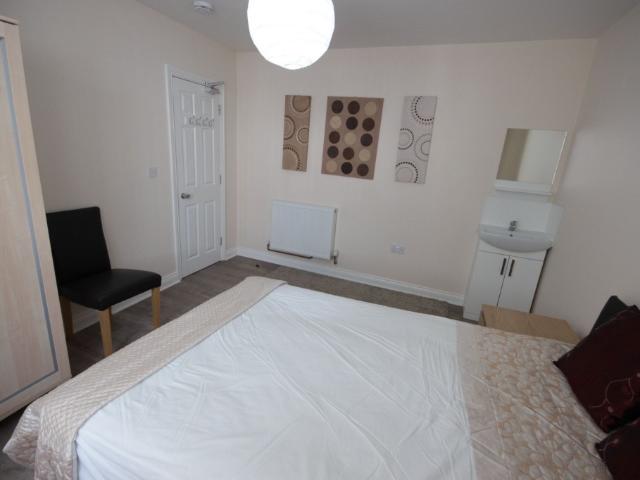Room 1 76 Sandringham Street, HU3