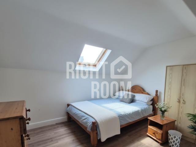 Room 1, Cobblestone Place, Croydon, Surrey CR0, Room to rent, £975 pcm | PrimeLocation