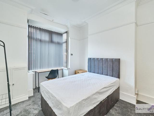 Room 1, Campbell Road, ST4