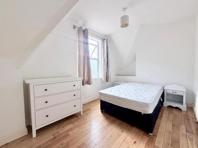 Room 1, Castle Boulevard, Nottingham NG7, Room to rent, £645 pcm | PrimeLocation