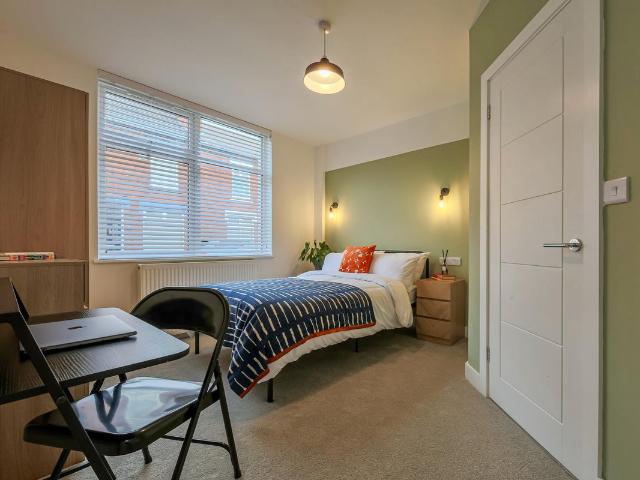 Room 1 At 11 Ridgway Street, Crewe CW1, 6 bed terraced house to rent, £625 pcm | PrimeLocation