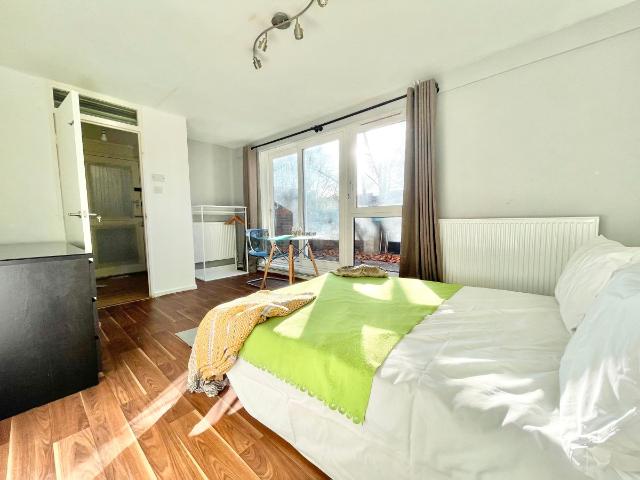 Room 1, Berkeley Walk, London N7, Room to rent, £1,200 pcm | PrimeLocation