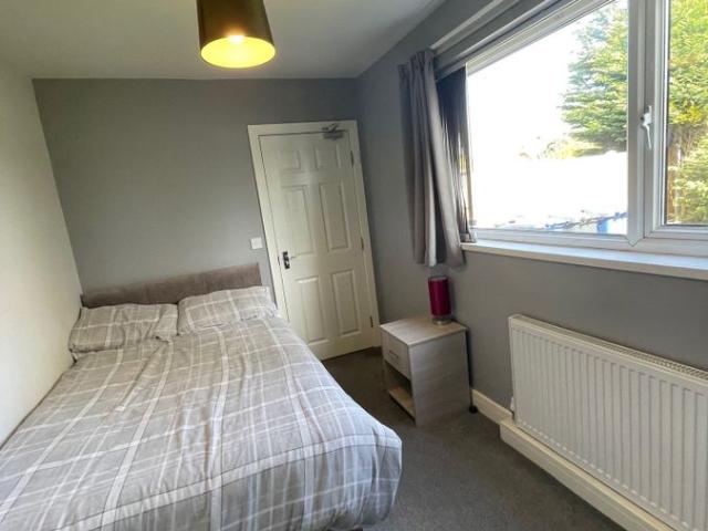 Room 1, Grangefield Avenue, New Rossington, Doncaster DN11, Room to rent, £520 pcm | PrimeLocation