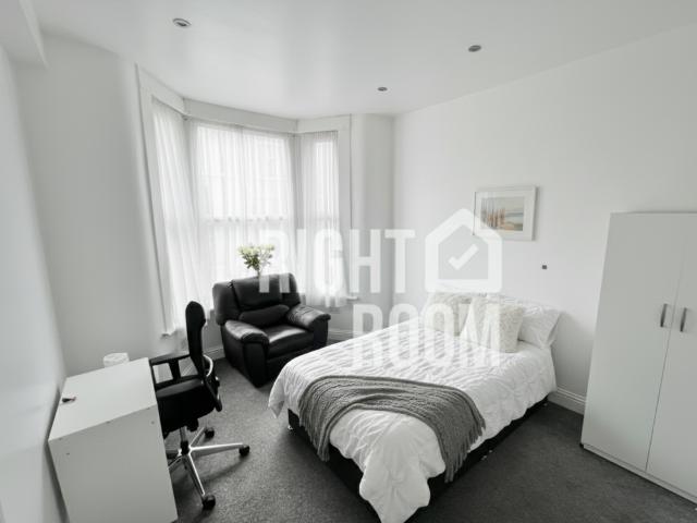 Room 1, Grosvenor Road, Forest Gate, London E7