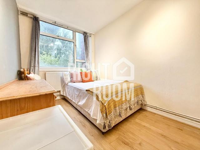 Room 1, Llandovery House, Chipka Street E14, Room to rent, £800 pcm | PrimeLocation