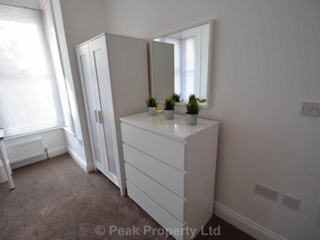 Room 1, Portland Avenue, Southend On Sea