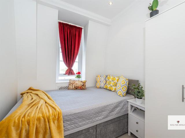 Room 1, Ralph Court Queensway, London W2, Room to rent, £1,275 pcm | PrimeLocation