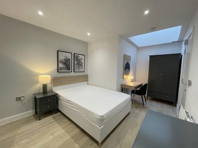 Room 2, 114 Aspect Point, Peterborough PE1, Room to rent, £600 pcm | PrimeLocation