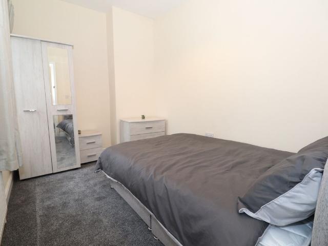Room 2 @ 23 Samuel Street, Crewe CW1, 4 bed shared accommodation to rent, £440 pcm | PrimeLocation